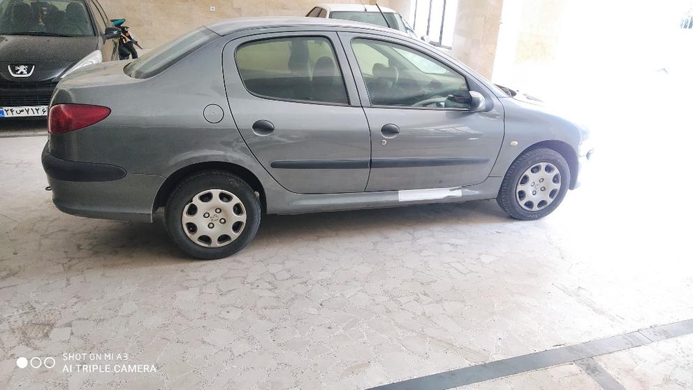 خرید و فروش پژو 206 صندوقدار V8 مدل 1393 با ضمانت – همراه مکانیک