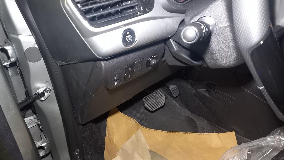 خرید و فروش تارا اتومات V4 مدل 1404 نقد و اقساط – همراه مکانیک