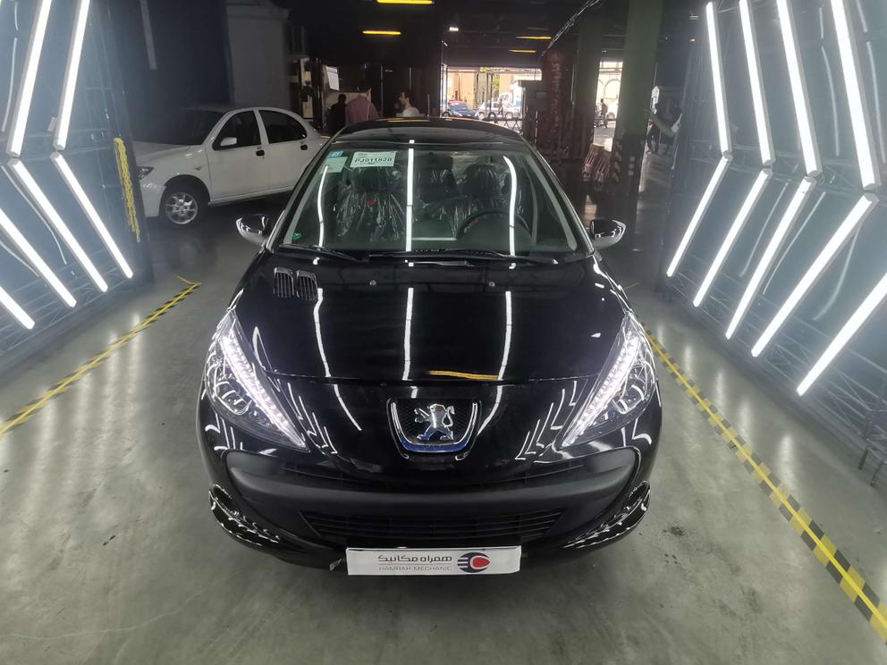 خرید و فروش پژو 207 اتوماتیک سقف شیشه ای - ESP مدل 1403 نقد و اقساط – همراه مکانیک