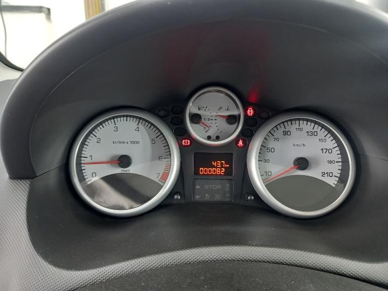 خرید و فروش پژو 207 دنده ای با موتور ESP - TU3 مدل 1403 نقد و اقساط – همراه مکانیک