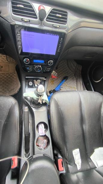 خرید و فروش جک J5 دنده ای 1500 مدل 1394 با ضمانت – همراه مکانیک