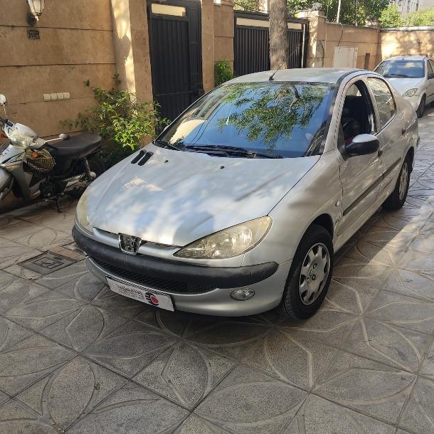 خرید و فروش پژو 206 صندوقدار V8 مدل 1394 با ضمانت – همراه مکانیک