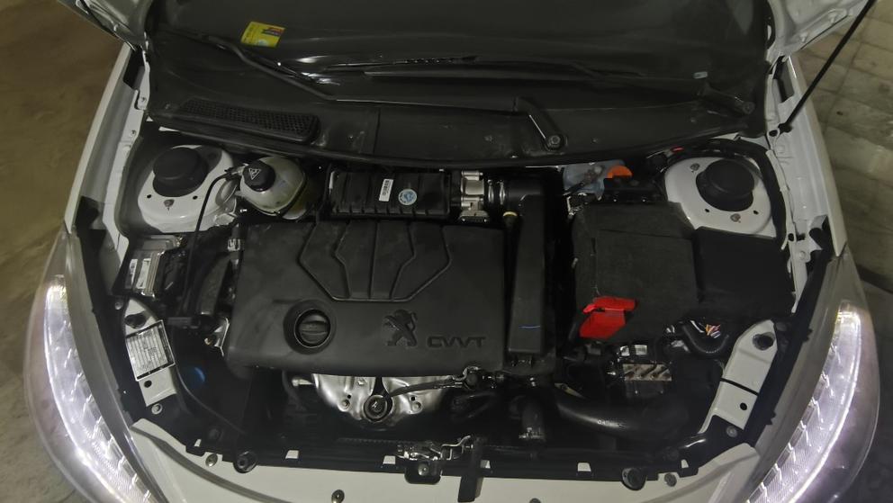 خرید و فروش پژو 207 اتوماتیک - ESP مدل 1404 نقد و اقساط – همراه مکانیک