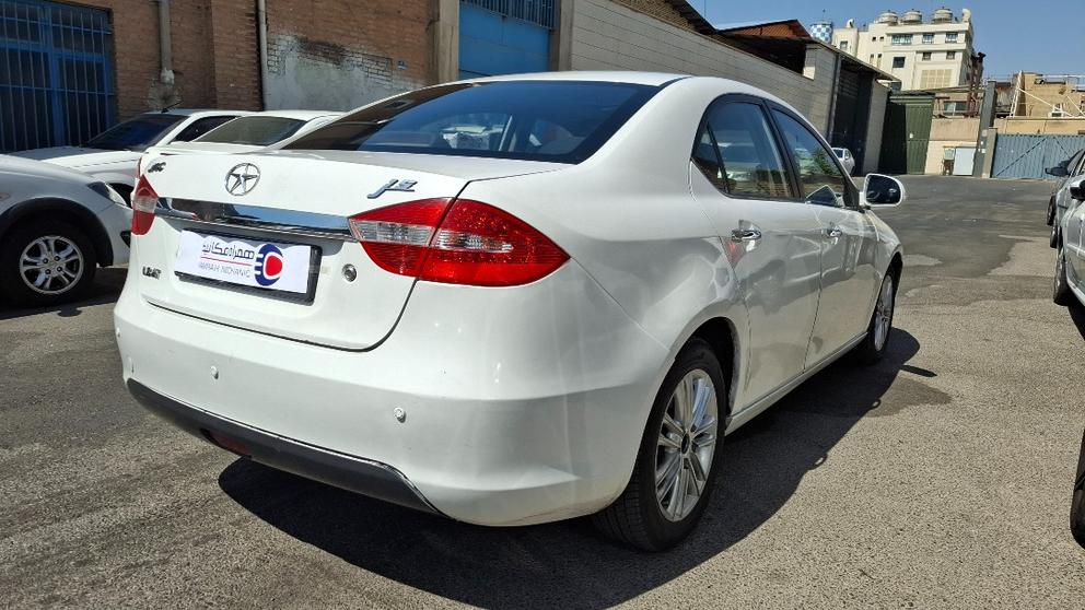 خرید و فروش جک J5 اتوماتیک 1800 مدل 1396 با ضمانت – همراه مکانیک