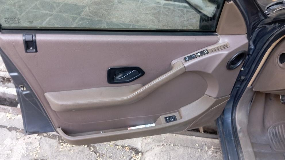 خرید و فروش پژو 405 Glx مدل 1395 با ضمانت – همراه مکانیک