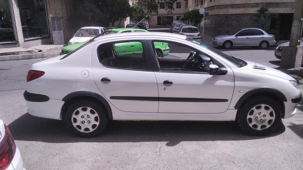 خرید و فروش پژو 206 صندوقدار V9 مدل 1390 با ضمانت – همراه مکانیک