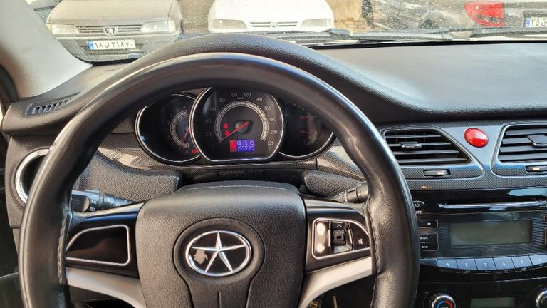 خرید و فروش جک J5 اتوماتیک 1800 مدل 1393 با ضمانت – همراه مکانیک