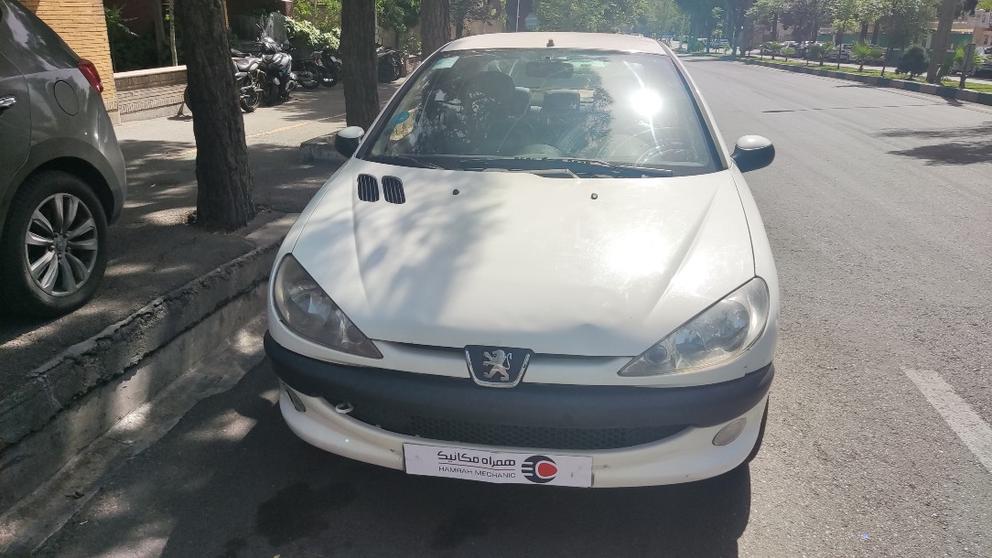 خرید و فروش پژو 206 صندوقدار V8 مدل 1393 با ضمانت – همراه مکانیک