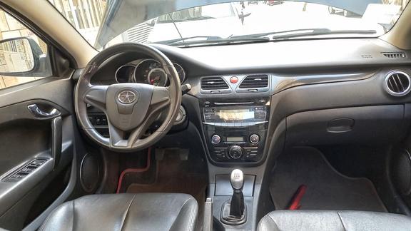 خرید و فروش جک J5 دنده ای 1500 مدل 1395 با ضمانت – همراه مکانیک