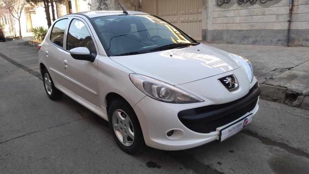 خرید و فروش پژو 207 اتوماتیک - ESP مدل 1402 نقد و اقساط – همراه مکانیک