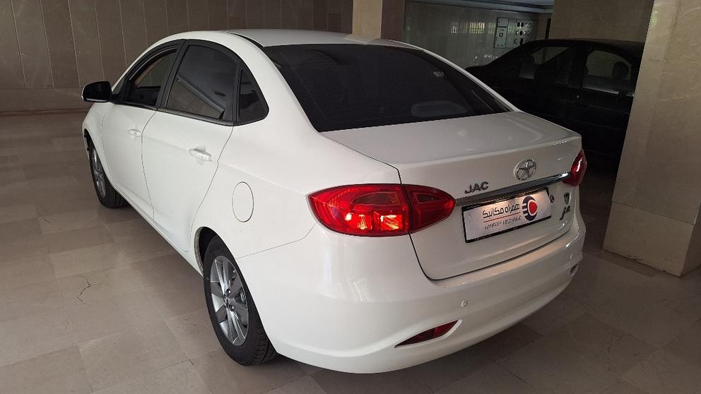 خرید و فروش جک J4 اتوماتیک مدل 1402 نقد و اقساط – همراه مکانیک