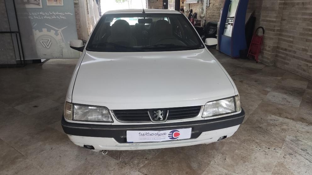 خرید و فروش پژو 405 SLX دنده ای مدل 1396 با ضمانت – همراه مکانیک