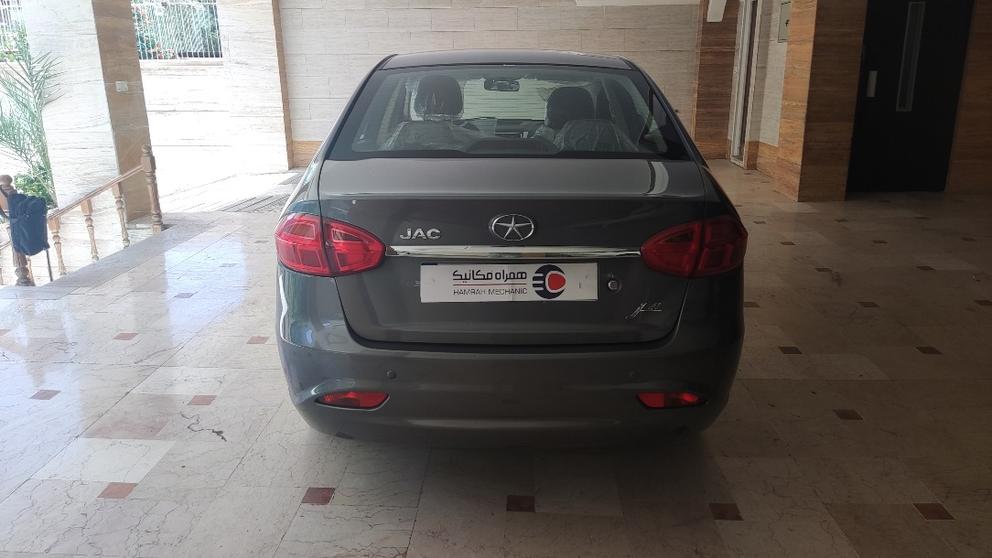 خرید و فروش جک J4 اتوماتیک مدل 1404 نقد و اقساط – همراه مکانیک