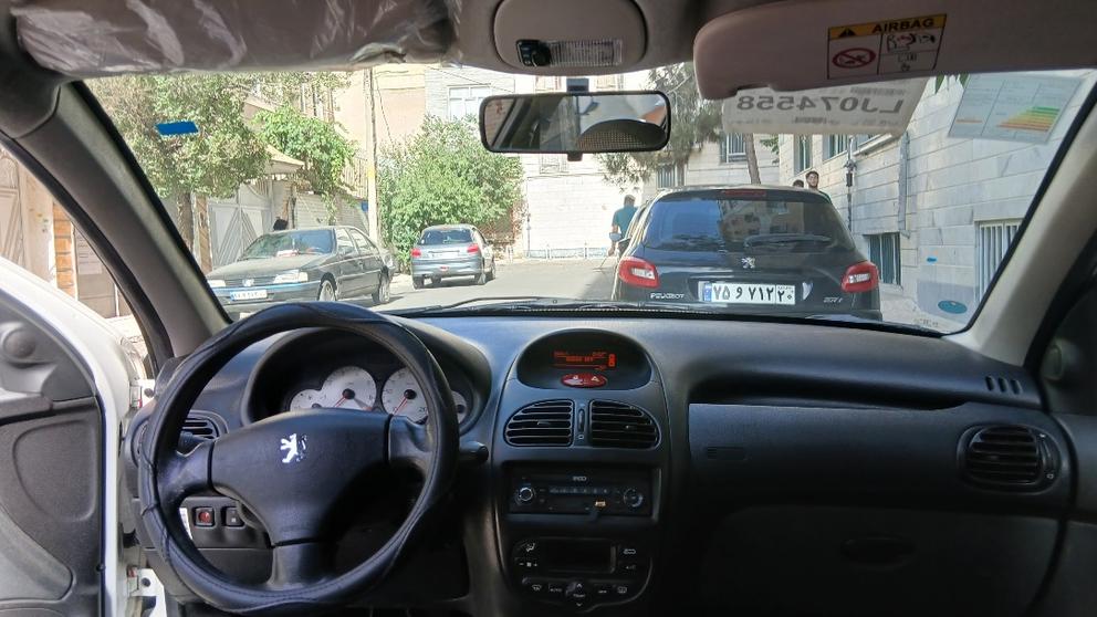 خرید و فروش پژو 206 صندوقدار V8 مدل 1399 نقد و اقساط – همراه مکانیک