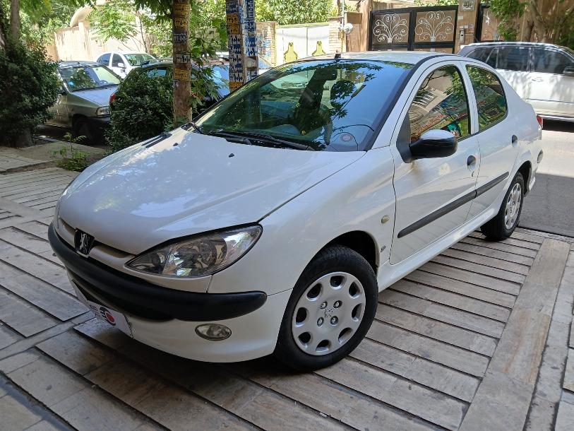 خرید و فروش پژو 206 صندوقدار V8 مدل 1396 با ضمانت – همراه مکانیک