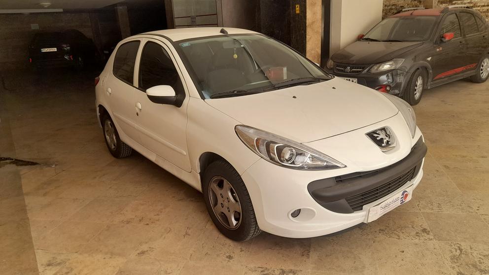 خرید و فروش پژو 207 اتوماتیک - ESP مدل 1403 نقد و اقساط – همراه مکانیک