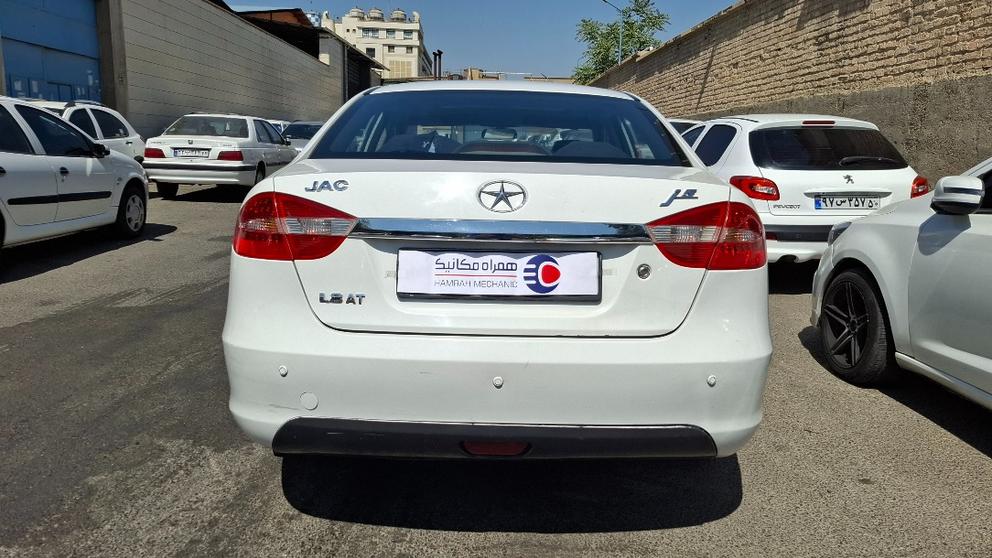 خرید و فروش جک J5 اتوماتیک 1800 مدل 1396 با ضمانت – همراه مکانیک