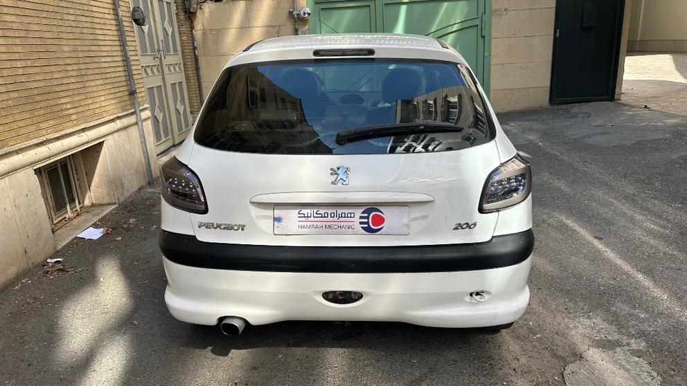 خرید و فروش پژو 206 تیپ 2 نیمه فول مدل 1398 نقد و اقساط – همراه مکانیک