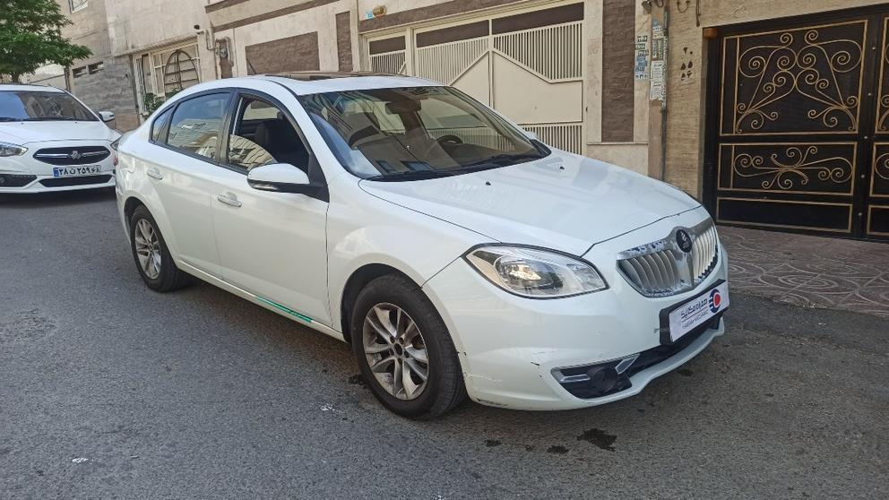 خرید و فروش برلیانس H330 اتوماتیک 1500 مدل 1396 با ضمانت – همراه مکانیک