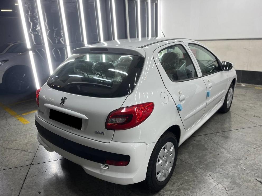 خرید و فروش پژو 207 اتوماتیک - ESP مدل 1404 نقد و اقساط – همراه مکانیک