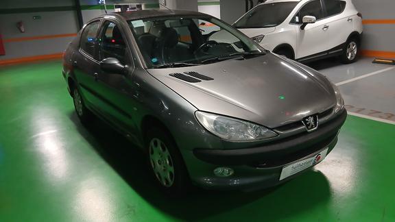 خرید و فروش پژو 206 صندوقدار V8 مدل 1394 با ضمانت – همراه مکانیک