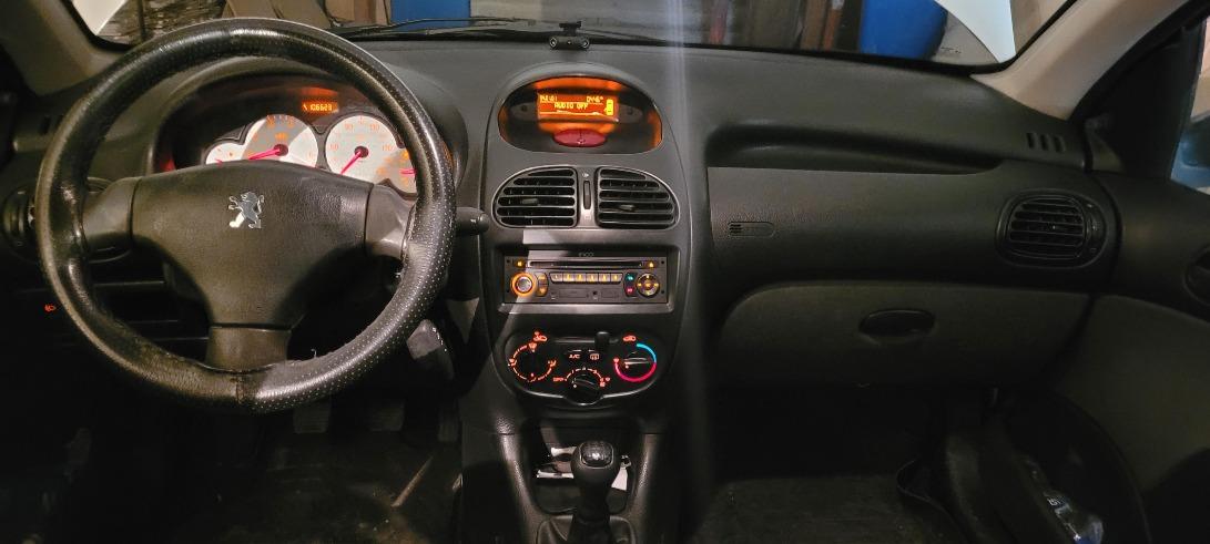 خرید و فروش پژو 206 تیپ 2 مدل 1396 با ضمانت – همراه مکانیک