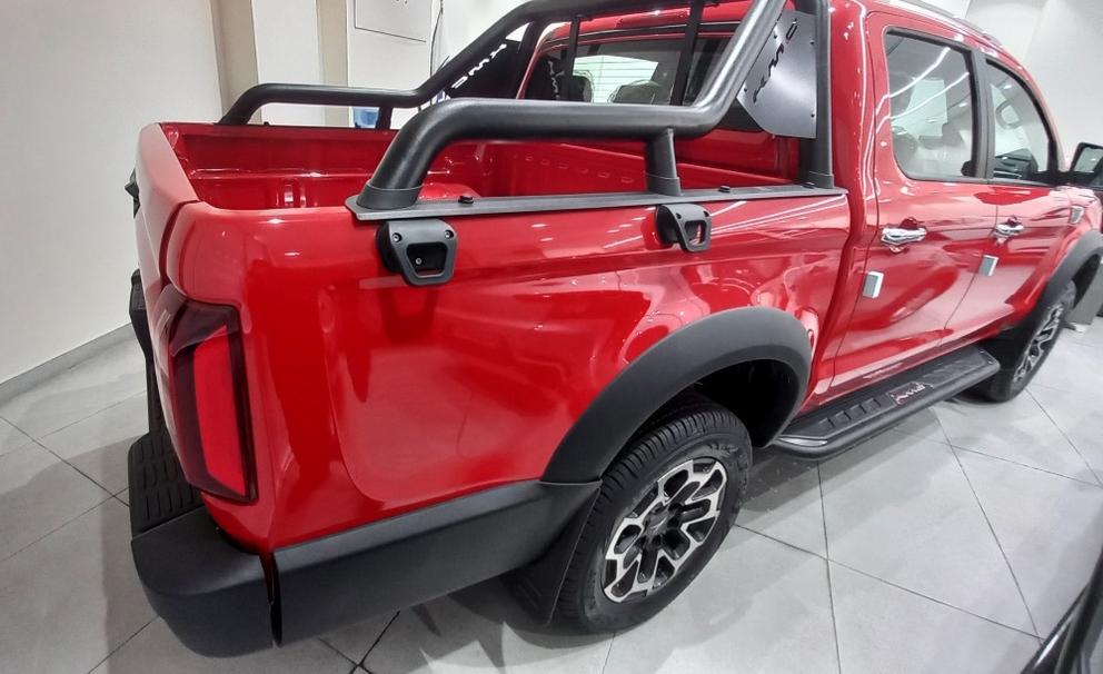 خرید و فروش کی ام سی T9 توربو 2000 مدل 1403 نقد و اقساط – همراه مکانیک