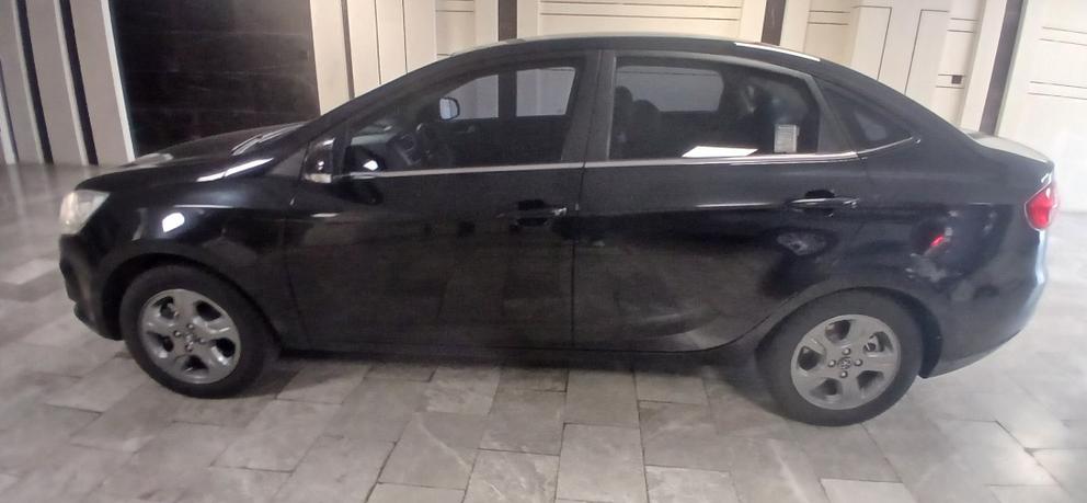 خرید و فروش جک J4 اتوماتیک مدل 1401 نقد و اقساط – همراه مکانیک