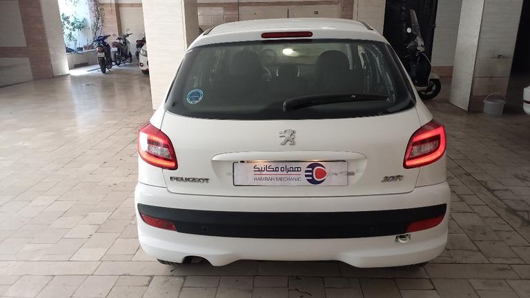 خرید و فروش پژو 207 دنده ای نیمه فول - ESP مدل 1403 نقد و اقساط – همراه مکانیک