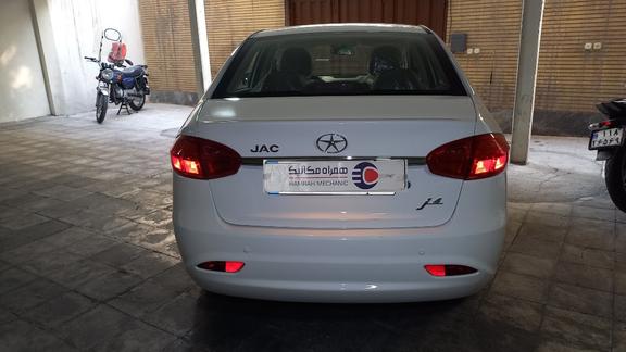 خرید و فروش جک J4 اتوماتیک مدل 1404 نقد و اقساط – همراه مکانیک