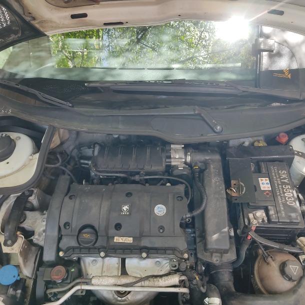 خرید و فروش پژو 206 تیپ 5 مدل 1396 با ضمانت – همراه مکانیک