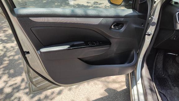 خرید و فروش تارا اتومات V4 مدل 1403 نقد و اقساط – همراه مکانیک