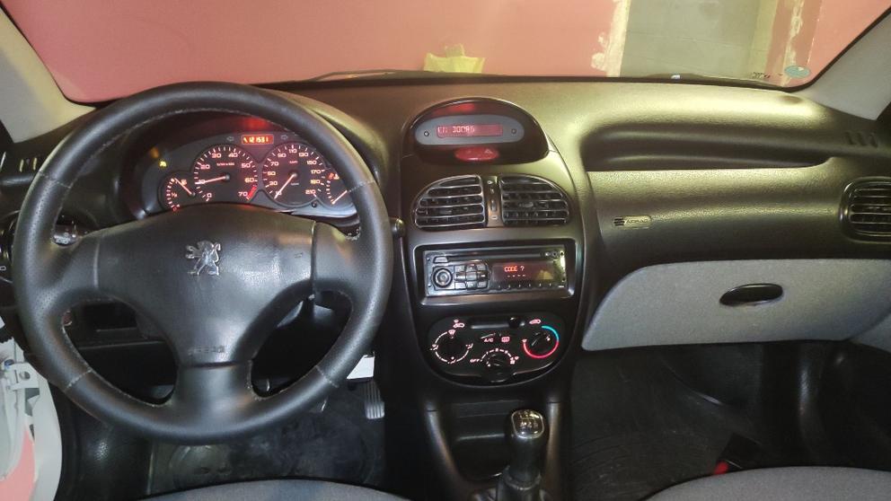 خرید و فروش پژو 206 تیپ 2 مدل 1391 با ضمانت – همراه مکانیک