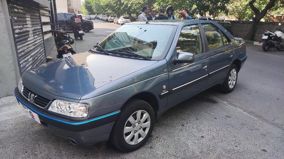 خرید و فروش پژو 405 SLX دنده ای مدل 1397 با ضمانت – همراه مکانیک