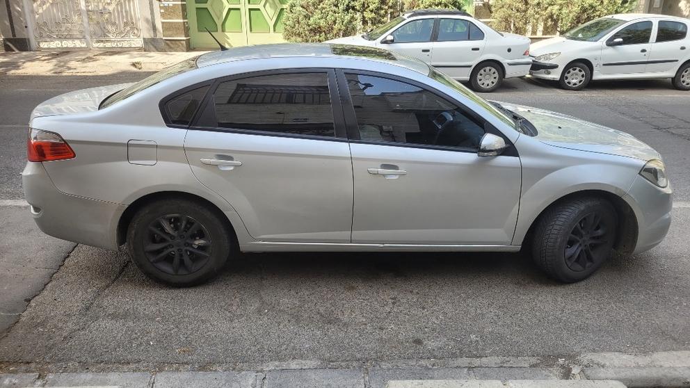 خرید و فروش برلیانس H330 اتوماتیک 1500 مدل 1396 با ضمانت – همراه مکانیک