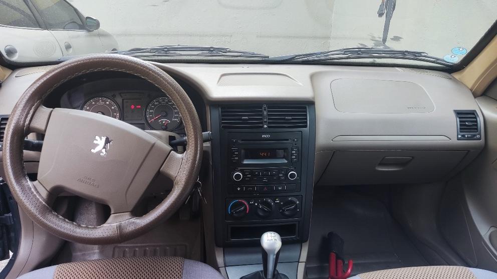 خرید و فروش پژو 405 SLX دنده ای مدل 1397 با ضمانت – همراه مکانیک