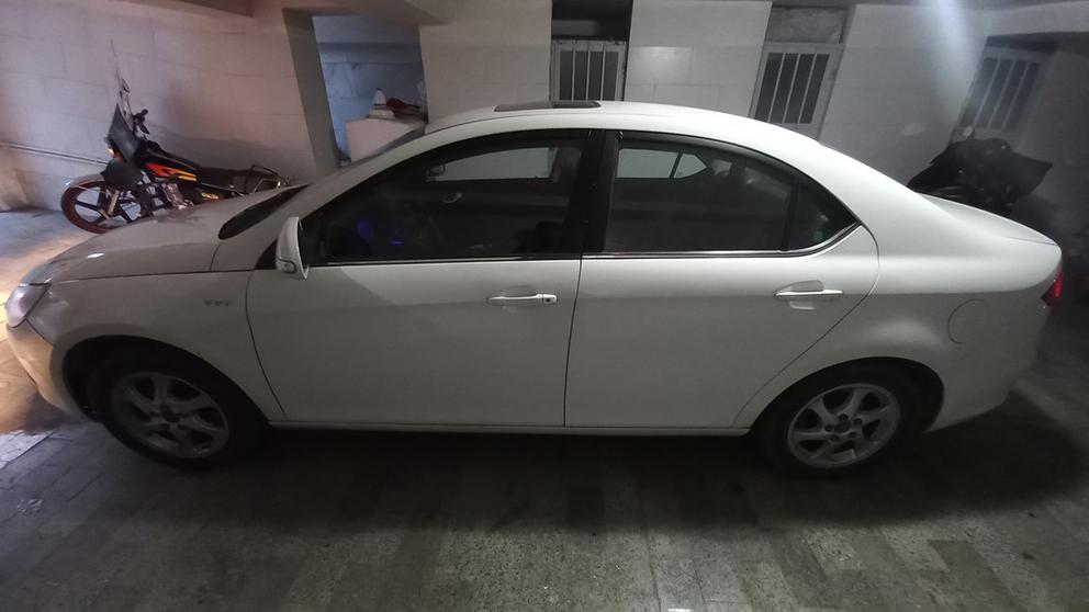 خرید و فروش جک J5 دنده ای 1500 مدل 1394 با ضمانت – همراه مکانیک