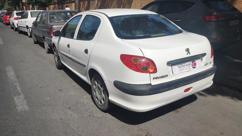 خرید و فروش پژو 206 صندوقدار V8 مدل 1393 با ضمانت – همراه مکانیک