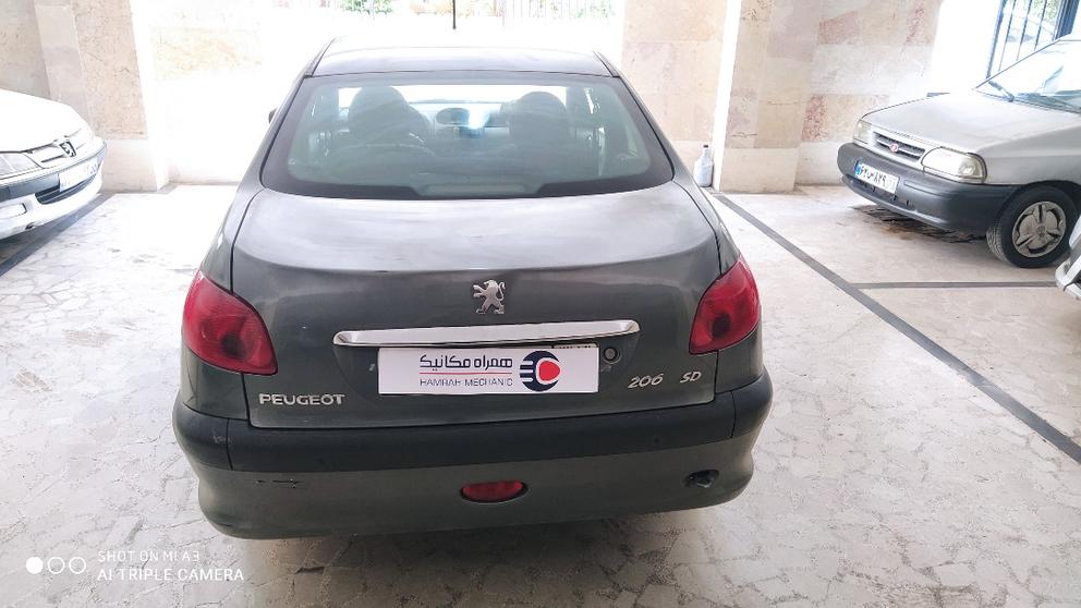 خرید و فروش پژو 206 صندوقدار V8 مدل 1393 با ضمانت – همراه مکانیک