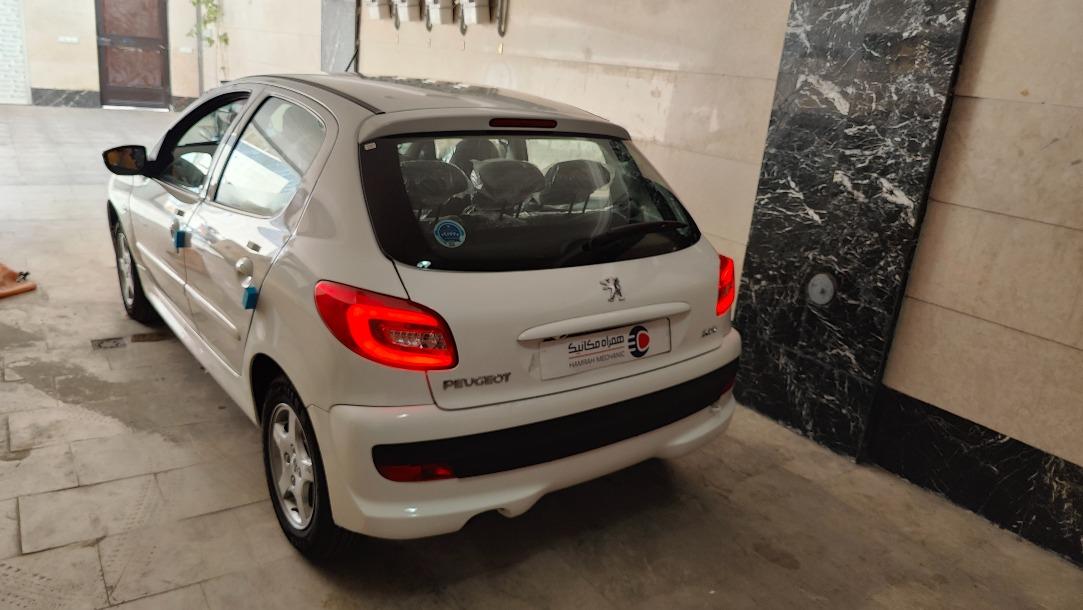 خرید و فروش پژو 207 اتوماتیک - ESP مدل 1404 نقد و اقساط – همراه مکانیک