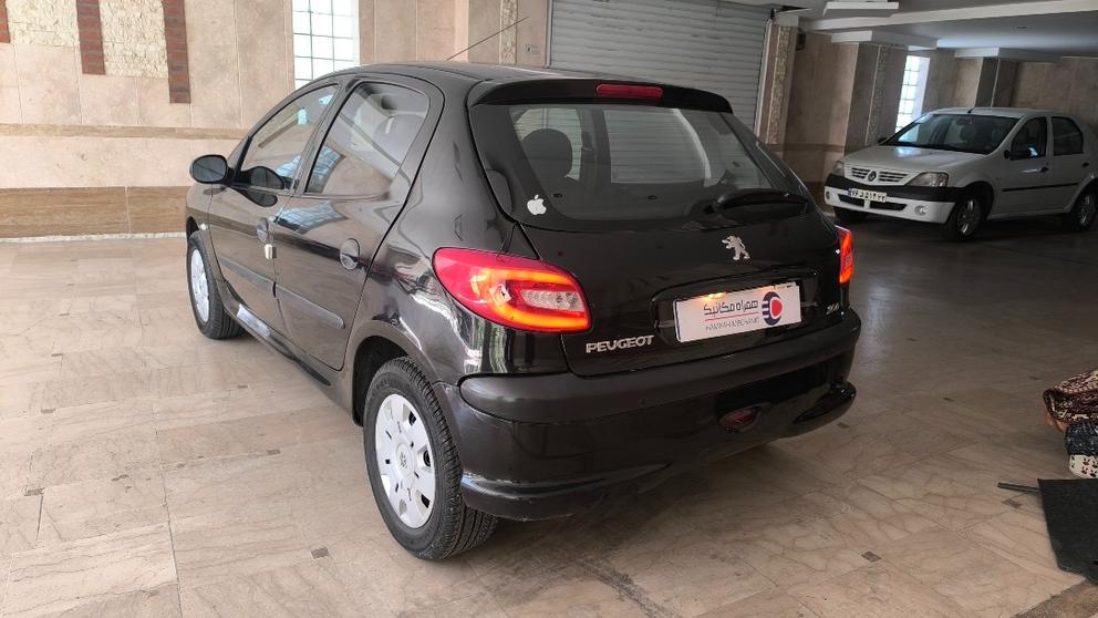 خرید و فروش پژو 206 تیپ 2 نیمه فول مدل 1398 نقد و اقساط – همراه مکانیک