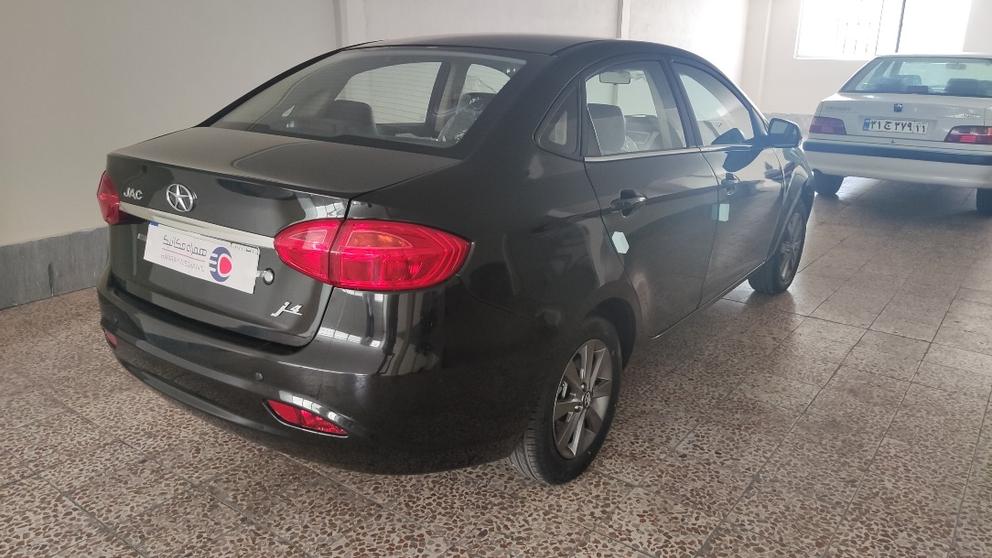 خرید و فروش جک J4 اتوماتیک مدل 1404 نقد و اقساط – همراه مکانیک