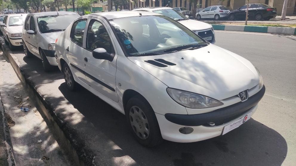 خرید و فروش پژو 206 صندوقدار V8 مدل 1393 با ضمانت – همراه مکانیک