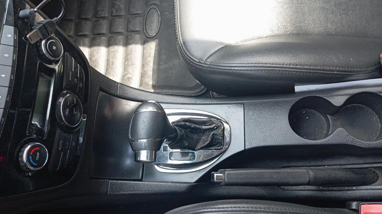 خرید و فروش جک J5 اتوماتیک 1800 مدل 1396 با ضمانت – همراه مکانیک