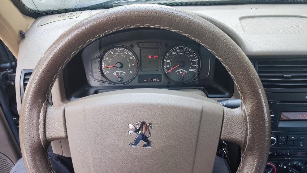 خرید و فروش پژو 405 SLX دنده ای مدل 1397 با ضمانت – همراه مکانیک