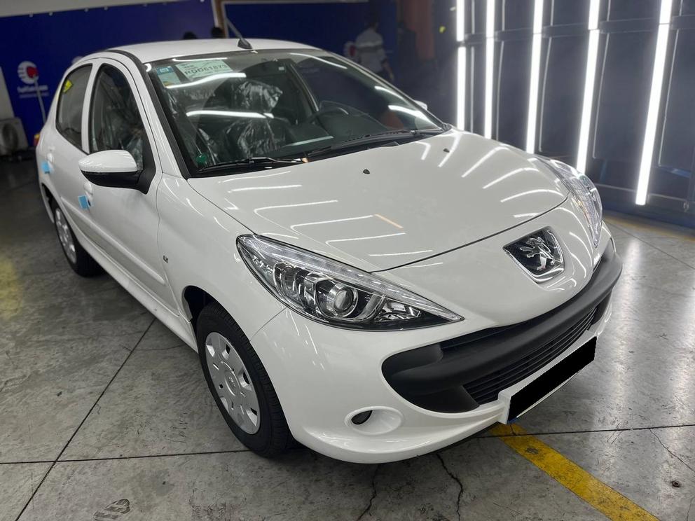 خرید و فروش پژو 207 اتوماتیک - ESP مدل 1404 نقد و اقساط – همراه مکانیک