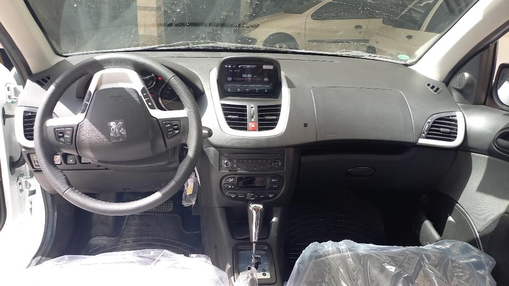 خرید و فروش پژو 207 اتوماتیک - ESP مدل 1404 نقد و اقساط – همراه مکانیک