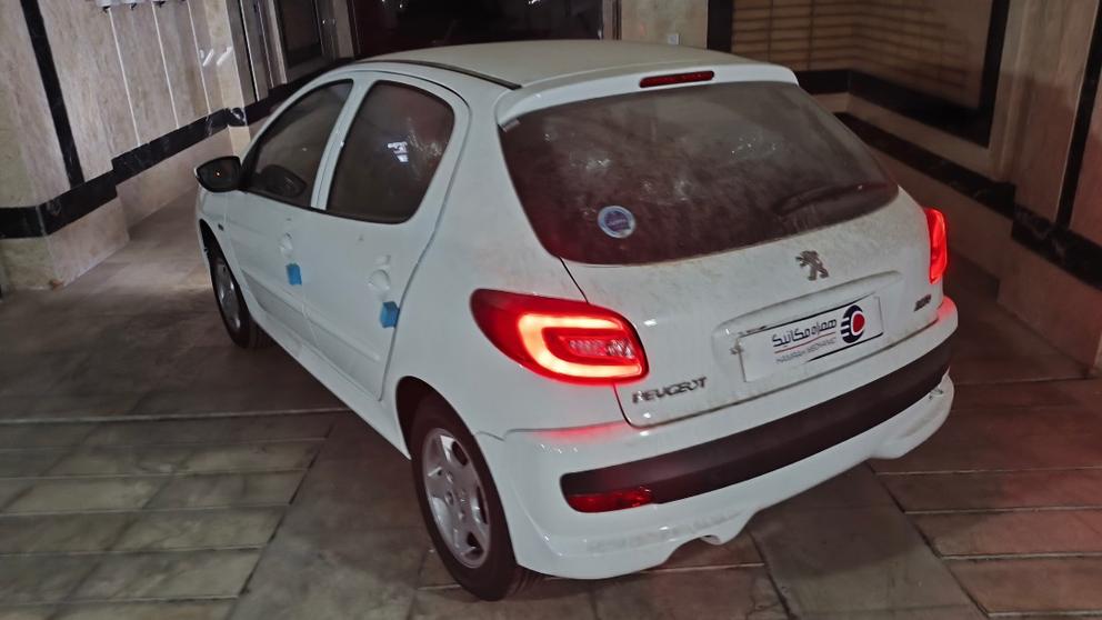 خرید و فروش پژو 207 اتوماتیک - ESP مدل 1404 نقد و اقساط – همراه مکانیک