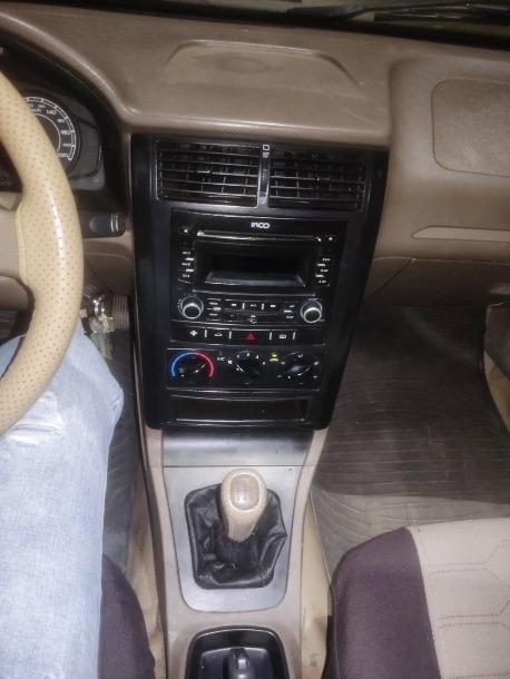 خرید و فروش پژو 405 SLX دنده ای مدل 1396 با ضمانت – همراه مکانیک