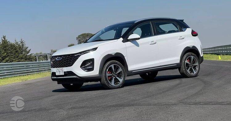 بررسی مشخصات x33 کراس از نظر فنی، ظاهری و آپشن